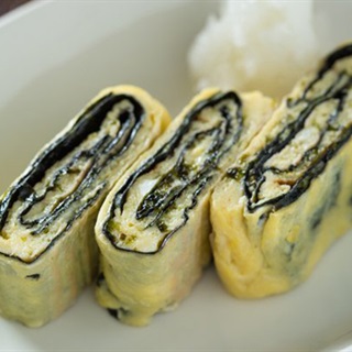 Trứng cuộn rong biển chiên kiểu Nhật